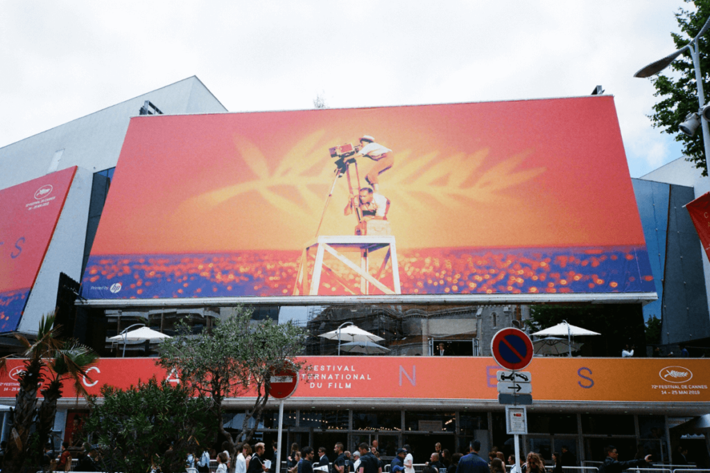 Static Billboards vs. Mobile Billboards vs. Digital Billboards